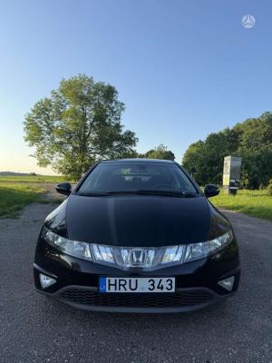 Black Honda Civic 2008 in Gargzdai, with an engine capacity of 2.20 L and mileage of 291 thousand km for 2150 €, photo  on AUTOMOTO.COM.LV