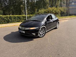 Melns Honda Civic 2008 Viļņa, ar dzinēja tilpumu 1.80 L un nobraukumu 264 tūkst. km par 3250 €, foto 3 vietnē AUTOMOTO.COM.LV