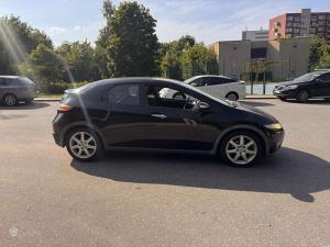 Melns Honda Civic 2008 Viļņa, ar dzinēja tilpumu 1.80 L un nobraukumu 264 tūkst. km par 3250 €, foto 7 vietnē AUTOMOTO.COM.LV
