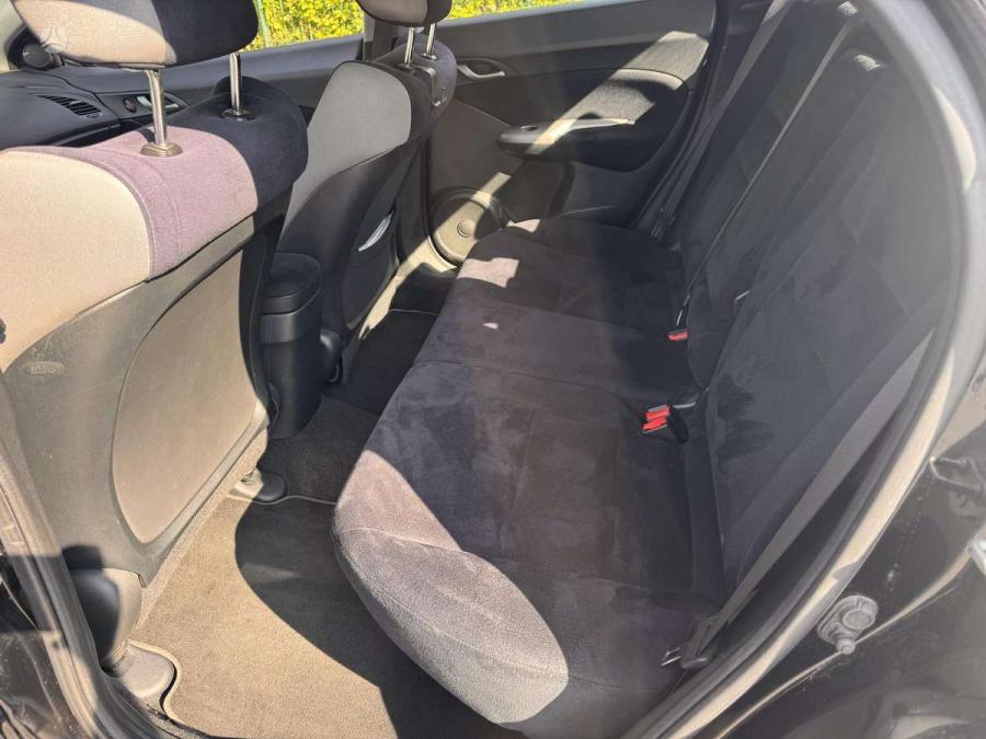Melns Honda Civic 2008 Viļņa, ar dzinēja tilpumu 1.80 L un nobraukumu 264 tūkst. km par 3250 €, foto 17 vietnē AUTOMOTO.COM.LV
