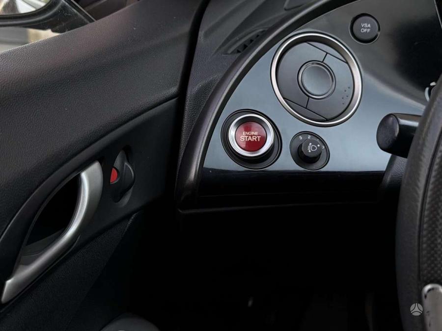 Melns Honda Civic 2008 Kretinga, ar dzinēja tilpumu 1.34 L un nobraukumu 196 tūkst. km par 3950 €, foto 14 vietnē AUTOMOTO.COM.LV