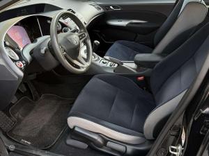 Melns Honda Civic 2008 Kretinga, ar dzinēja tilpumu 1.34 L un nobraukumu 196 tūkst. km par 3950 €, foto 15 vietnē AUTOMOTO.COM.LV
