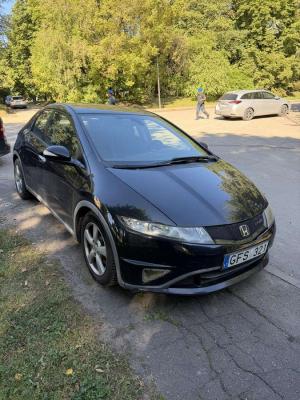 Melns Honda Civic 2008 Kauņa, ar dzinēja tilpumu 2.20 L un nobraukumu 245 tūkst. km par 770 €, foto  vietnē AUTOMOTO.COM.LV