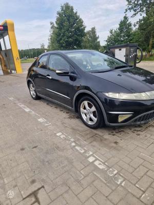 Melns Honda Civic 2008 Radviliškis, ar dzinēja tilpumu 1.34 L un nobraukumu 201 tūkst. km par 1400 €, foto 3 vietnē AUTOMOTO.COM.LV