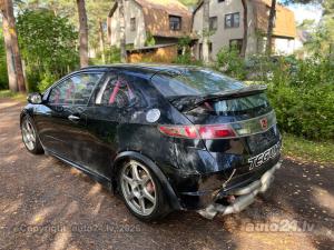 Black Honda Civic 2008 in Tallinn, with an engine capacity of 2.00 L and mileage of 0 thousand km for 7900 €, photo 3 on AUTOMOTO.COM.LV
