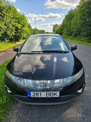 Melns Honda Civic 2008 Tallina, ar dzinēja tilpumu 1.80 L un nobraukumu 301 tūkst. km par 3200 €, foto 4 vietnē AUTOMOTO.COM.LV