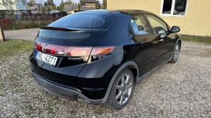 Melns Honda Civic 2008 Rēzekne, ar dzinēja tilpumu 2.20 L un nobraukumu 258 tūkst. km par 1950 €, foto 5 vietnē AUTOMOTO.COM.LV