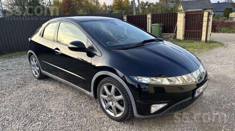 Melns Honda Civic 2008 Rēzekne, ar dzinēja tilpumu 2.20 L un nobraukumu 258 tūkst. km par 1950 €, foto 7 vietnē AUTOMOTO.COM.LV