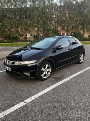 Melns Honda Civic 2009 Rīga, ar dzinēja tilpumu 1.30 L un nobraukumu 395 tūkst. km par 1300 €, foto 2 vietnē AUTOMOTO.COM.LV