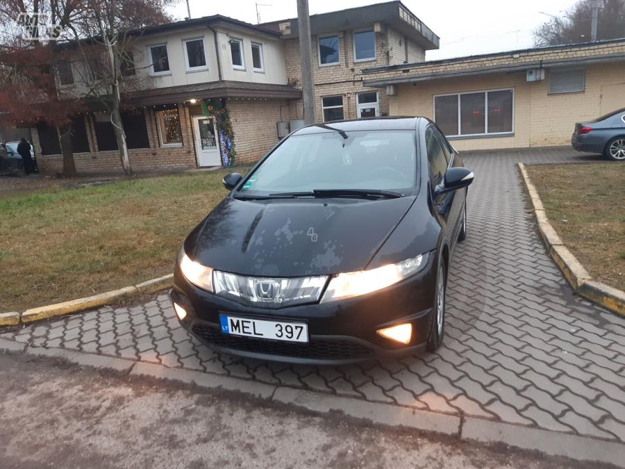 Melns Honda Civic 2009 Kauņa, ar dzinēja tilpumu 2.20 L un nobraukumu 280 tūkst. km par 800 €, foto 4 vietnē AUTOMOTO.COM.LV