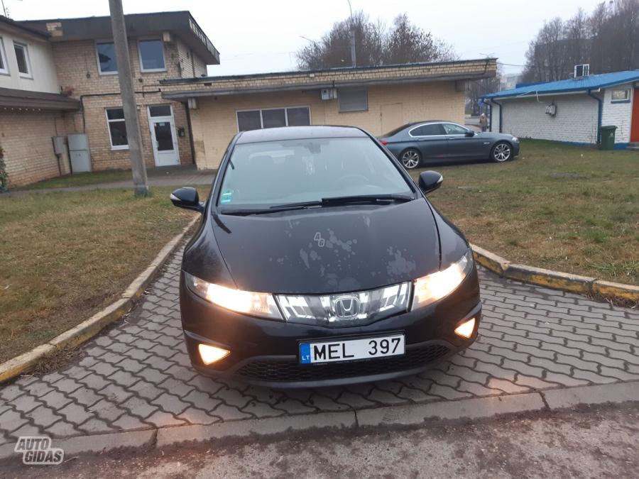 Melns Honda Civic 2009 Kauņa, ar dzinēja tilpumu 2.20 L un nobraukumu 280 tūkst. km par 800 €, foto 5 vietnē AUTOMOTO.COM.LV