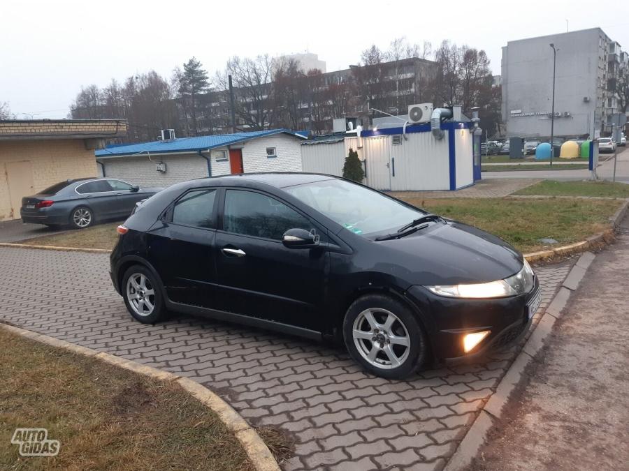 Melns Honda Civic 2009 Kauņa, ar dzinēja tilpumu 2.20 L un nobraukumu 280 tūkst. km par 800 €, foto 7 vietnē AUTOMOTO.COM.LV