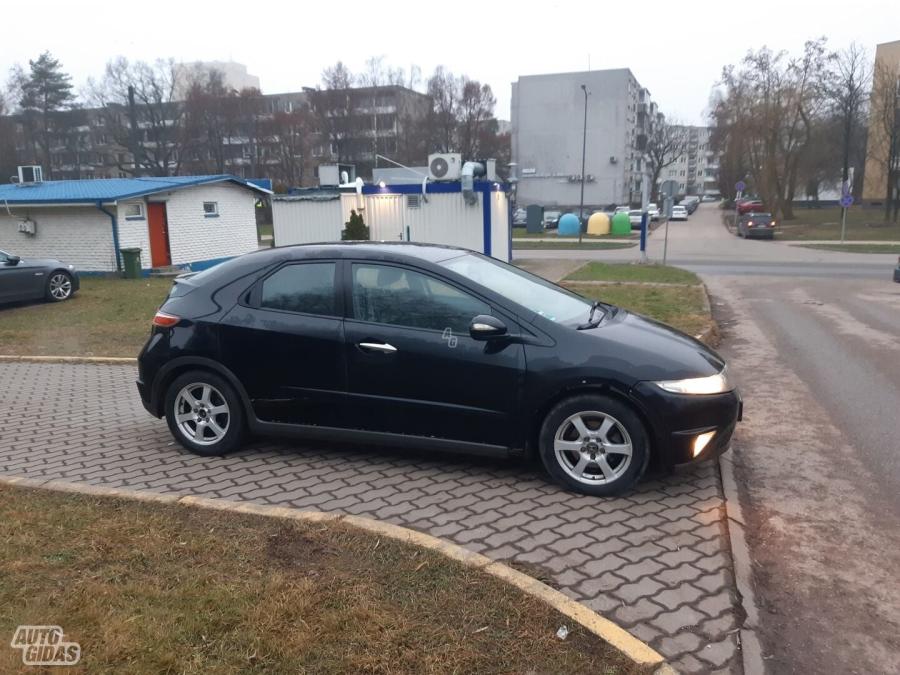 Melns Honda Civic 2009 Kauņa, ar dzinēja tilpumu 2.20 L un nobraukumu 280 tūkst. km par 800 €, foto 8 vietnē AUTOMOTO.COM.LV