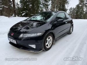 Melns Honda Civic 2009 Rapla, ar dzinēja tilpumu 2.00 L un nobraukumu 243 tūkst. km par 8500 €, foto  vietnē AUTOMOTO.COM.LV