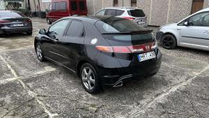 Black Honda Civic 2010 in Klaipeda, with an engine capacity of 1.40 L and mileage of 152 thousand km for 3950 €, photo 4 on AUTOMOTO.COM.LV