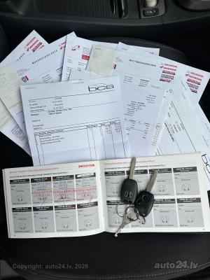 Черный Хонда Цивик 2010 в Таллин, объемом двигателя 1.80 л и пробегом 0 тыс. км за 4800 €, фото 10 на AUTOMOTO.COM.LV