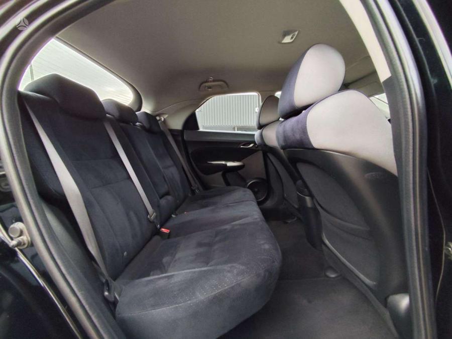 Black Honda Civic 2010 in Siauliai, with an engine capacity of 1.80 L and mileage of 209 thousand km for 4650 €, photo 30 on AUTOMOTO.COM.LV