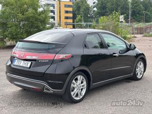 Melns Honda Civic 2011 Tallina, ar dzinēja tilpumu 1.80 L un nobraukumu 160 tūkst. km par 5490 €, foto 7 vietnē AUTOMOTO.COM.LV