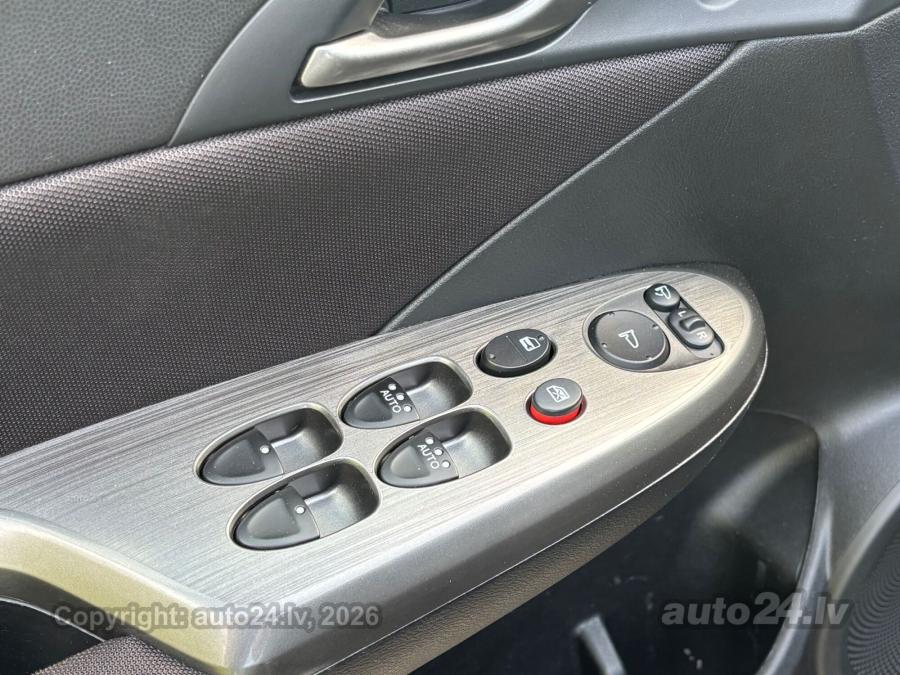 Melns Honda Civic 2011 Tallina, ar dzinēja tilpumu 1.80 L un nobraukumu 160 tūkst. km par 5490 €, foto 18 vietnē AUTOMOTO.COM.LV