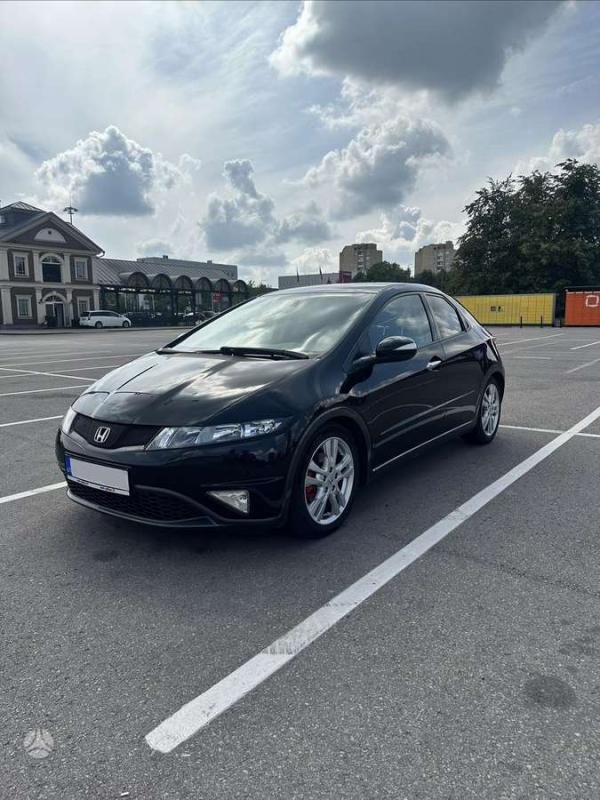 Melns Honda Civic 2011 Kauņa, ar dzinēja tilpumu 2.20 L un nobraukumu 274 tūkst. km par 3200 €, foto 1 vietnē AUTOMOTO.COM.LV