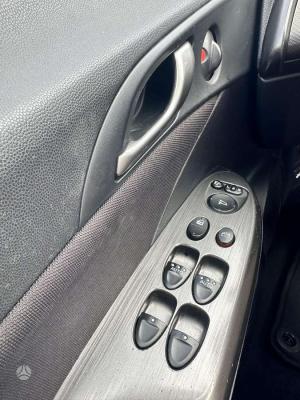 Melns Honda Civic 2011 Kauņa, ar dzinēja tilpumu 2.20 L un nobraukumu 274 tūkst. km par 3200 €, foto 9 vietnē AUTOMOTO.COM.LV