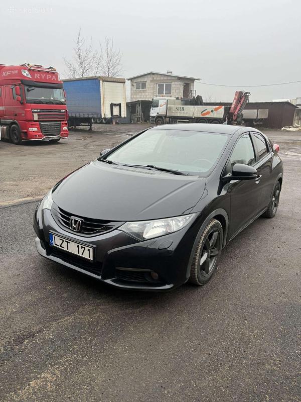 Melns Honda Civic 2012 Viļņa, ar dzinēja tilpumu 2.20 L un nobraukumu 246 tūkst. km par 6100 €, foto 1 vietnē AUTOMOTO.COM.LV