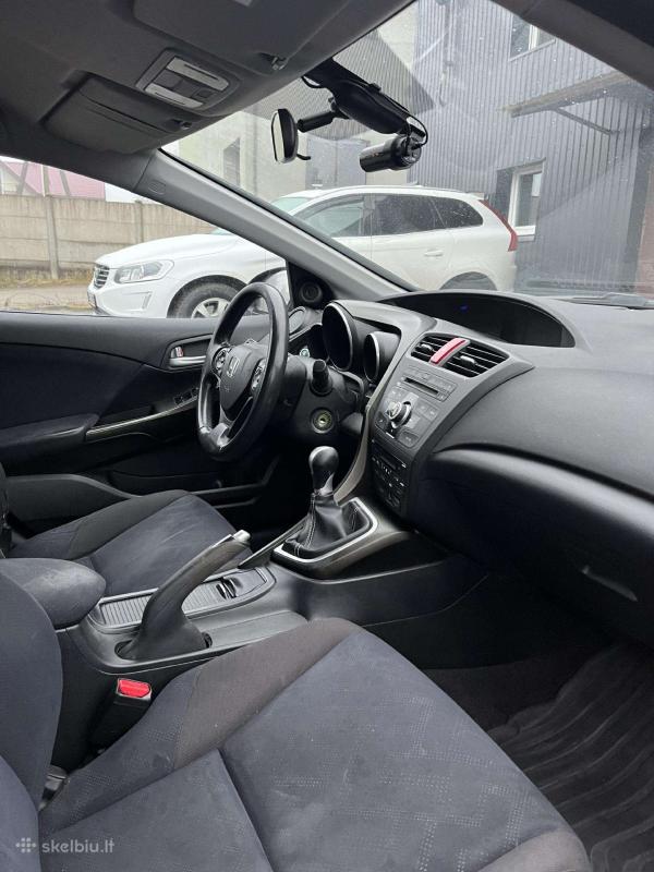 Melns Honda Civic 2012 Viļņa, ar dzinēja tilpumu 2.20 L un nobraukumu 246 tūkst. km par 6100 €, foto 8 vietnē AUTOMOTO.COM.LV