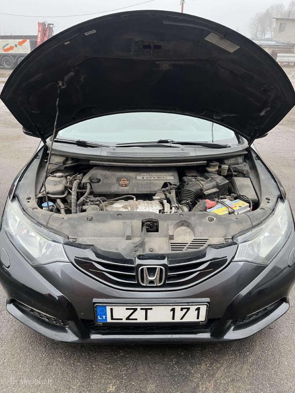 Melns Honda Civic 2012 Viļņa, ar dzinēja tilpumu 2.20 L un nobraukumu 246 tūkst. km par 6100 €, foto 9 vietnē AUTOMOTO.COM.LV