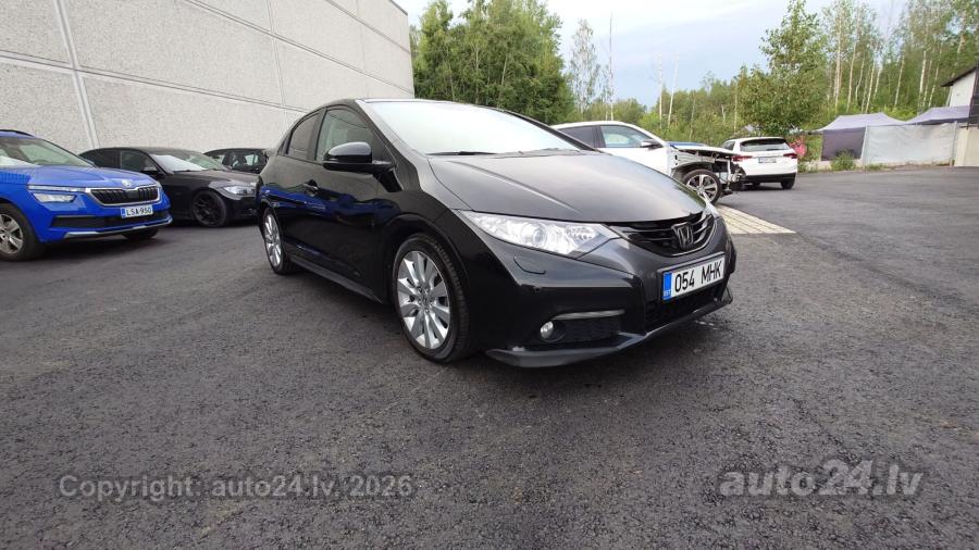 Black Honda Civic 2012 in Tallinn, with an engine capacity of 1.80 L and mileage of 134 thousand km for 9000 €, photo 6 on AUTOMOTO.COM.LV