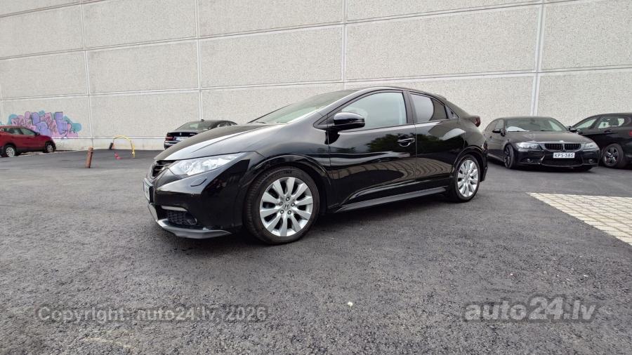Black Honda Civic 2012 in Tallinn, with an engine capacity of 1.80 L and mileage of 134 thousand km for 9000 €, photo 9 on AUTOMOTO.COM.LV
