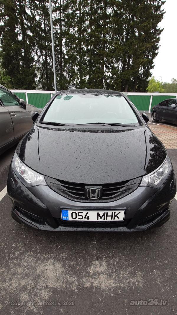 Black Honda Civic 2012 in Tallinn, with an engine capacity of 1.80 L and mileage of 134 thousand km for 9000 €, photo 9 on AUTOMOTO.COM.LV