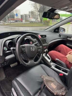 Black Honda Civic 2012 in Tallinn, with an engine capacity of 1.80 L and mileage of 134 thousand km for 9000 €, photo 15 on AUTOMOTO.COM.LV
