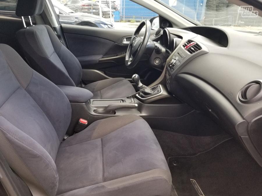 Black Honda Civic 2012 in Kaunas, with an engine capacity of 2.20 L and mileage of 273 thousand km for 3750 €, photo 11 on AUTOMOTO.COM.LV