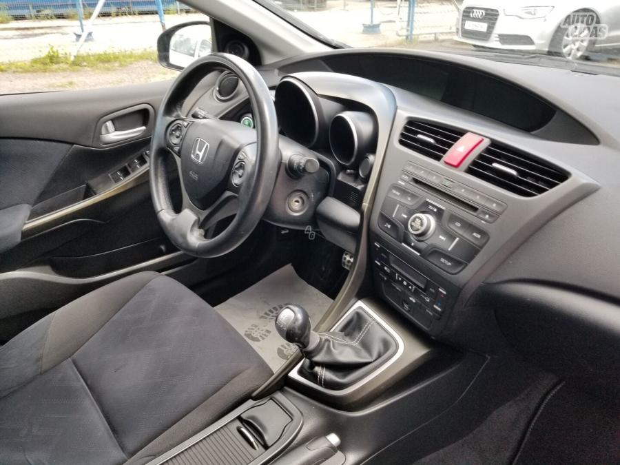 Black Honda Civic 2012 in Kaunas, with an engine capacity of 2.20 L and mileage of 273 thousand km for 3750 €, photo 12 on AUTOMOTO.COM.LV