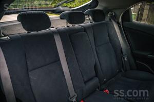 Black Honda Civic 2012 in Riga, with an engine capacity of 2.20 L and mileage of 298 thousand km for 4990 €, photo 12 on AUTOMOTO.COM.LV