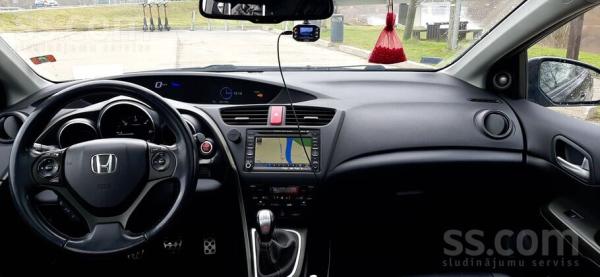Melns Honda Civic 2012 Rīga, ar dzinēja tilpumu 2.20 L un nobraukumu 303 tūkst. km par 4800 €, foto 10 vietnē AUTOMOTO.COM.LV
