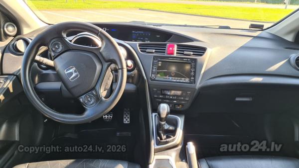 Melns Honda Civic 2012 Tallina, ar dzinēja tilpumu 1.80 L un nobraukumu 240 tūkst. km par 6500 €, foto 5 vietnē AUTOMOTO.COM.LV