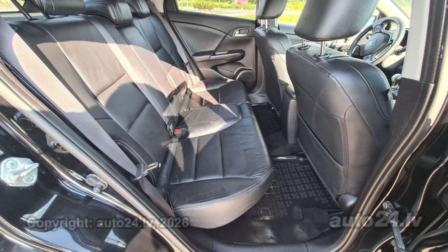 Melns Honda Civic 2012 Tallina, ar dzinēja tilpumu 1.80 L un nobraukumu 240 tūkst. km par 6500 €, foto 10 vietnē AUTOMOTO.COM.LV