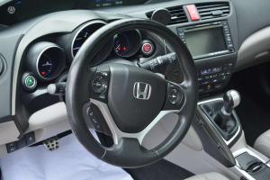 Black Honda Civic 2012 in Klaipeda, with an engine capacity of 2.20 L and mileage of 235 thousand km for 5850 €, photo 16 on AUTOMOTO.COM.LV