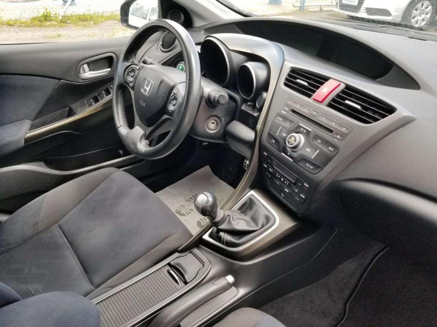 Melns Honda Civic 2012 Kauņa, ar dzinēja tilpumu 2.20 L un nobraukumu 273 tūkst. km par 3350 €, foto 12 vietnē AUTOMOTO.COM.LV