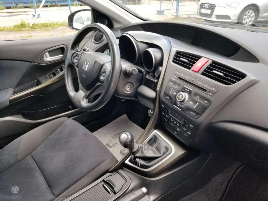 Melns Honda Civic 2012 Kauņa, ar dzinēja tilpumu 2.20 L un nobraukumu 273 tūkst. km par 3350 €, foto 13 vietnē AUTOMOTO.COM.LV