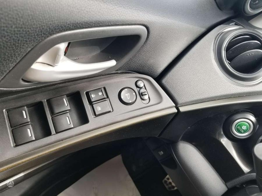 Melns Honda Civic 2012 Kauņa, ar dzinēja tilpumu 2.20 L un nobraukumu 273 tūkst. km par 3350 €, foto 19 vietnē AUTOMOTO.COM.LV