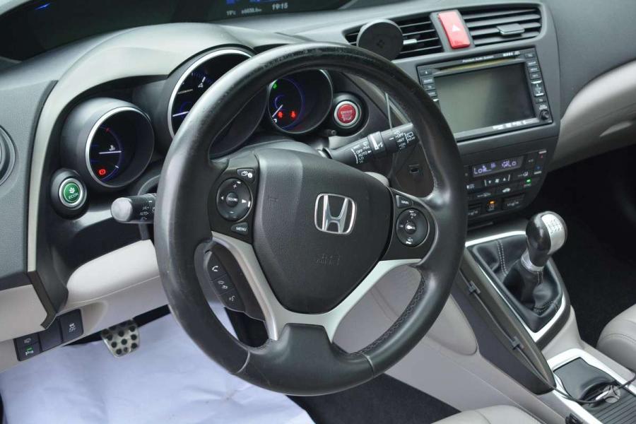 Melns Honda Civic 2012 Klaipėda, ar dzinēja tilpumu 2.20 L un nobraukumu 235 tūkst. km par 5650 €, foto 16 vietnē AUTOMOTO.COM.LV