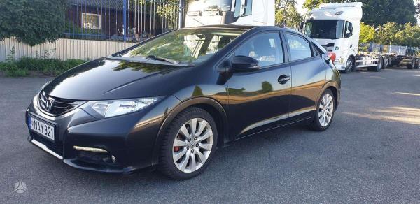 Melns Honda Civic 2012 Viļņa, ar dzinēja tilpumu 2.20 L un nobraukumu 172 tūkst. km par 3500 €, foto 5 vietnē AUTOMOTO.COM.LV