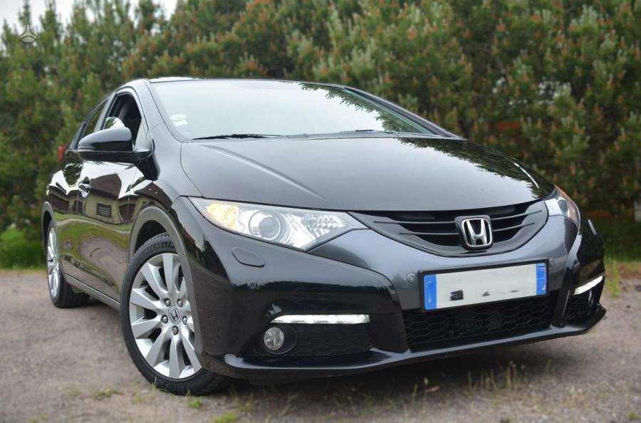 Melns Honda Civic 2012 Klaipėda, ar dzinēja tilpumu 2.20 L un nobraukumu 235 tūkst. km par 5750 €, foto 1 vietnē AUTOMOTO.COM.LV