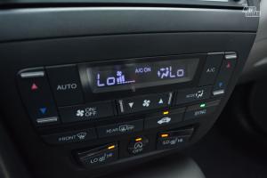 Black Honda Civic 2012 in Klaipeda, with an engine capacity of 2.20 L and mileage of 235 thousand km for 5650 €, photo 17 on AUTOMOTO.COM.LV