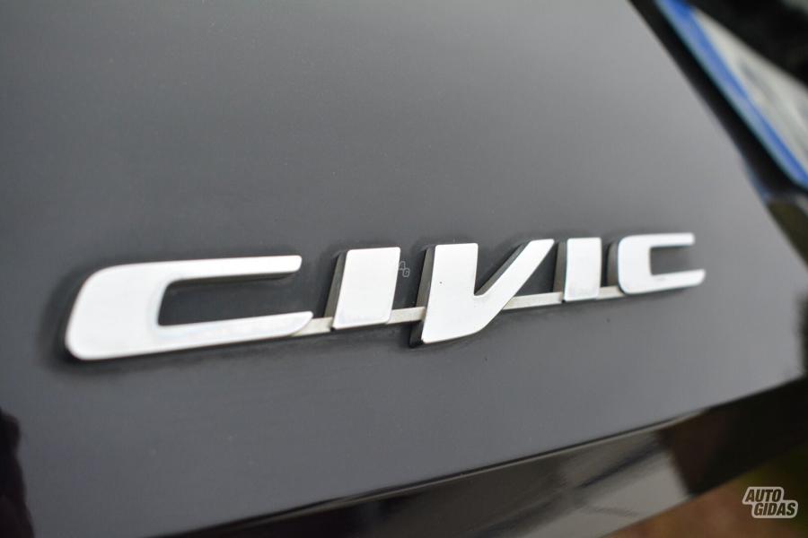 Black Honda Civic 2012 in Klaipeda, with an engine capacity of 2.20 L and mileage of 235 thousand km for 5650 €, photo 21 on AUTOMOTO.COM.LV