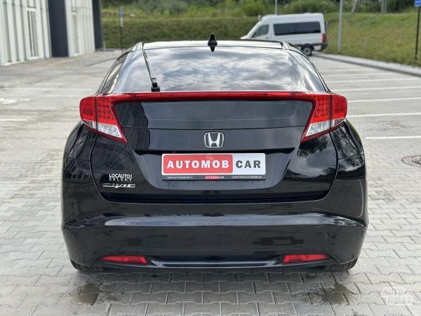 Black Honda Civic 2013 in Vilnius, with an engine capacity of 1.60 L and mileage of 104 thousand km for 7250 €, photo 7 on AUTOMOTO.COM.LV