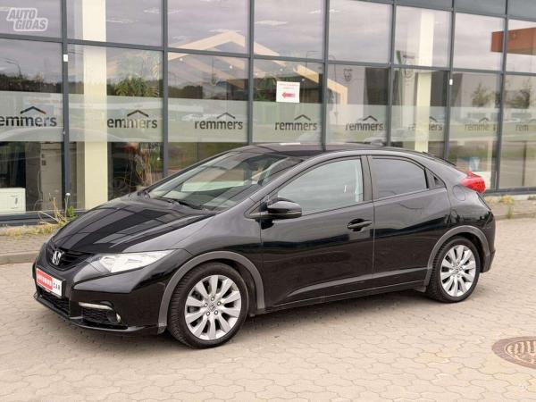 Melns Honda Civic 2013 Viļņa, ar dzinēja tilpumu 1.60 L un nobraukumu 104 tūkst. km par 6950 €, foto 4 vietnē AUTOMOTO.COM.LV