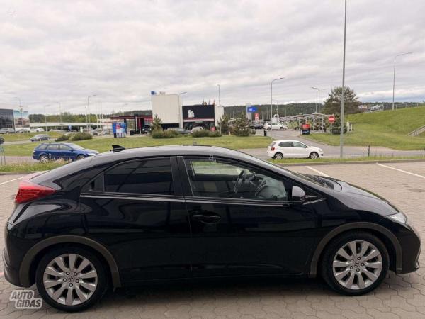 Melns Honda Civic 2013 Viļņa, ar dzinēja tilpumu 1.60 L un nobraukumu 104 tūkst. km par 6950 €, foto 5 vietnē AUTOMOTO.COM.LV